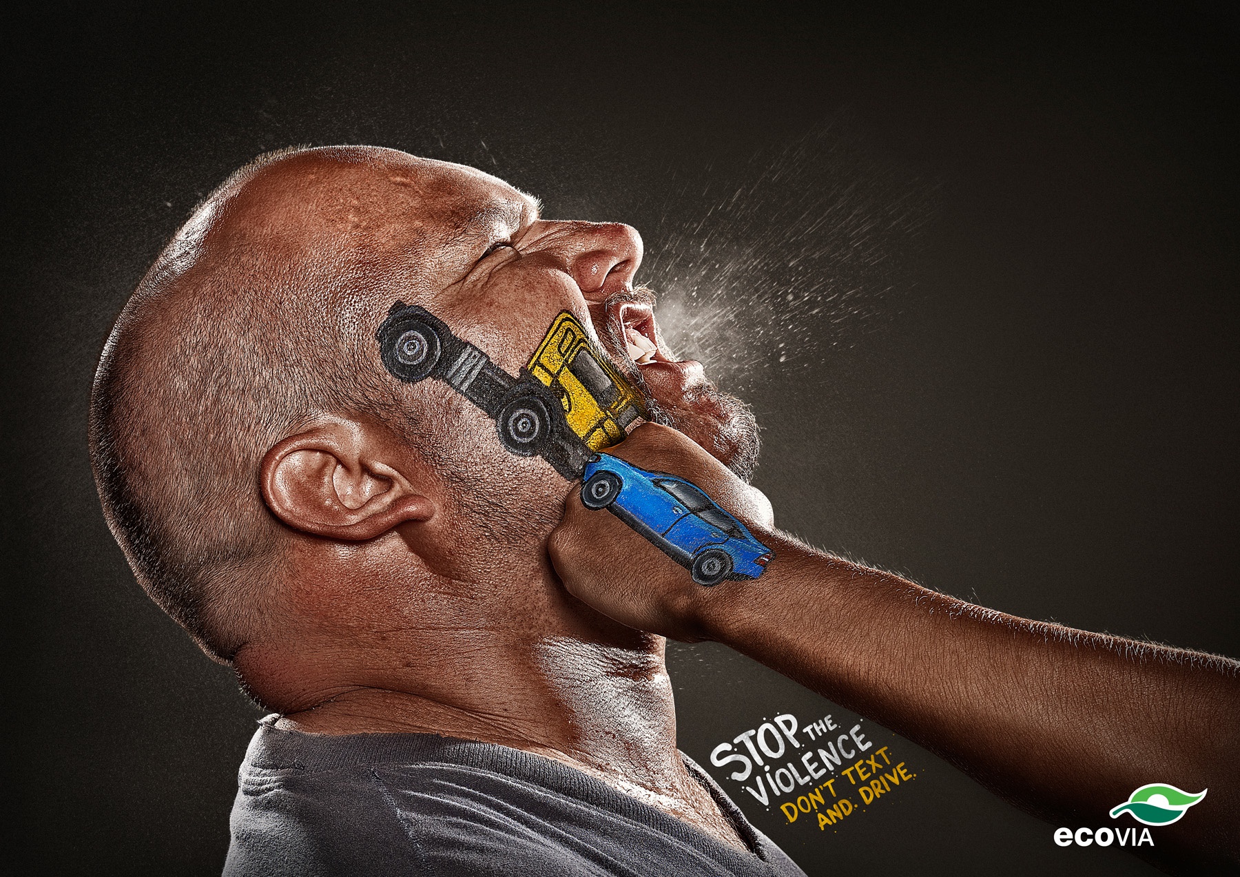 Ecovia Print Advert By Terremoto Stop The Violence Don t Text And Drive Ads Of The World 